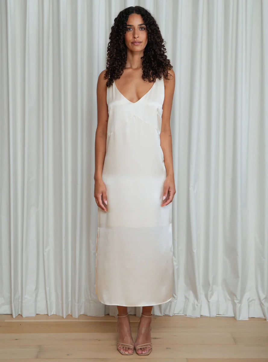 Petite Dress - Vanilla – SODA Fashion Haus